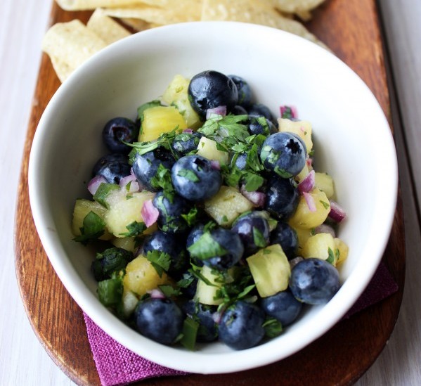 Blueberry Pineapple Salsa - Blueberry.org