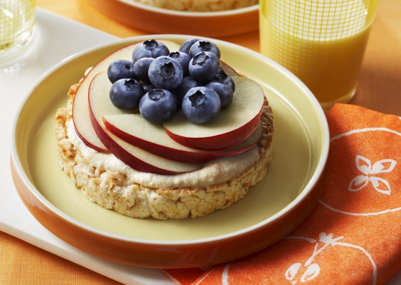 Blueberry-Topped Rice Cakes - Blueberry.org