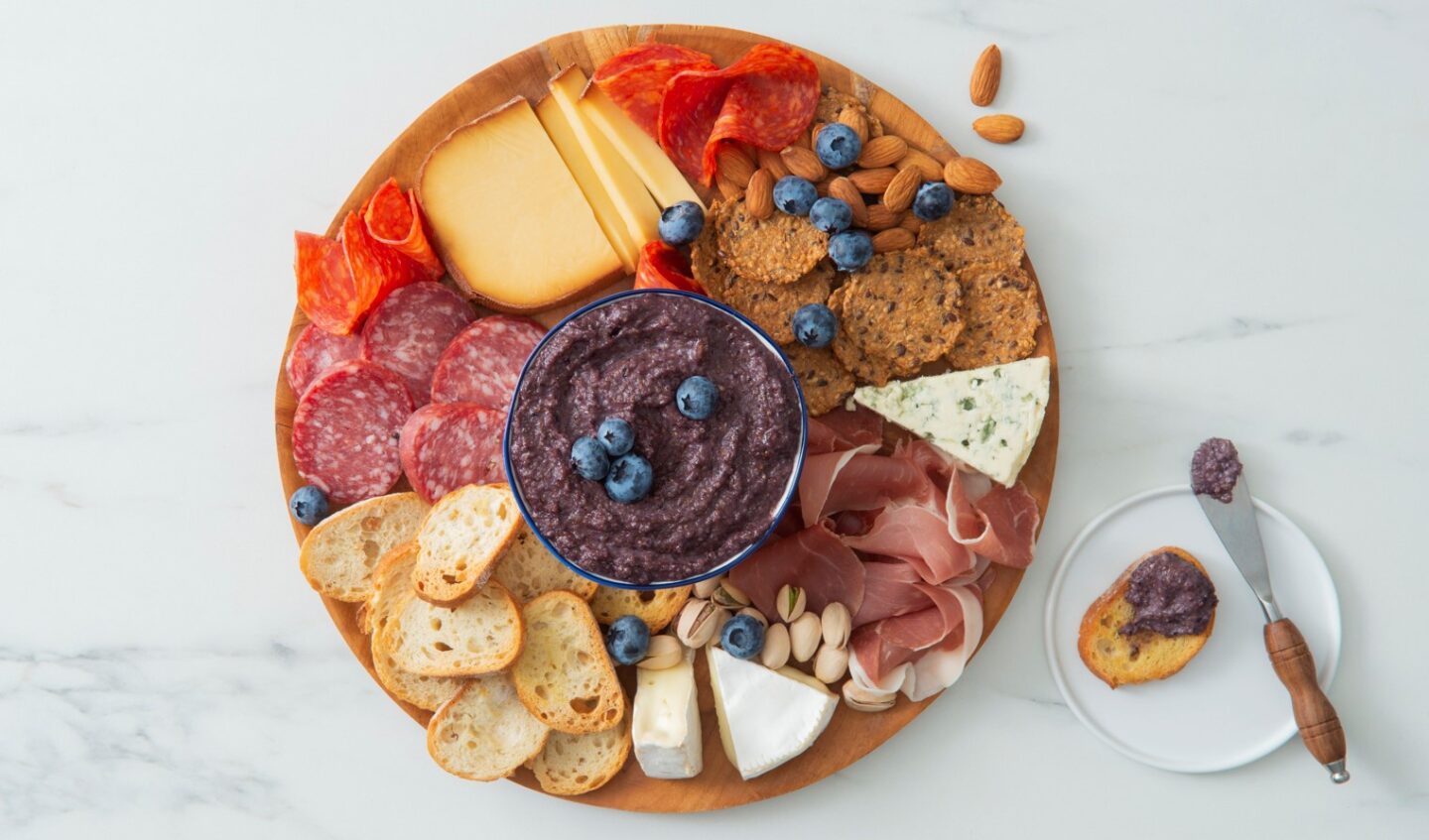 Blueberry 411: National Blueberry Month, Snacking Solutions & Healthy ...