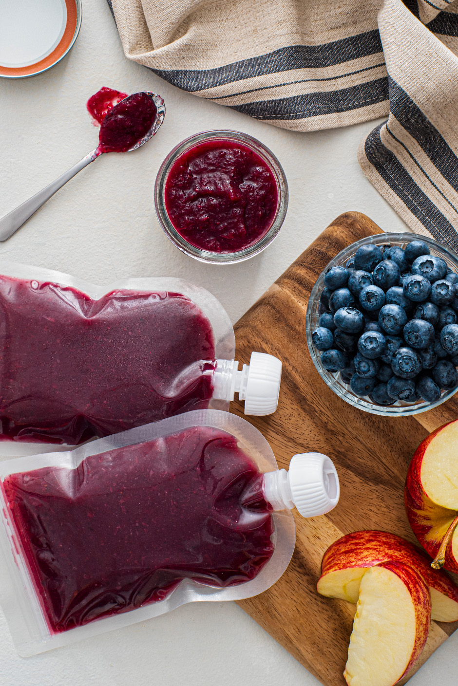 5-Ingredient Blueberry Vanilla Applesauce - Blueberry.org