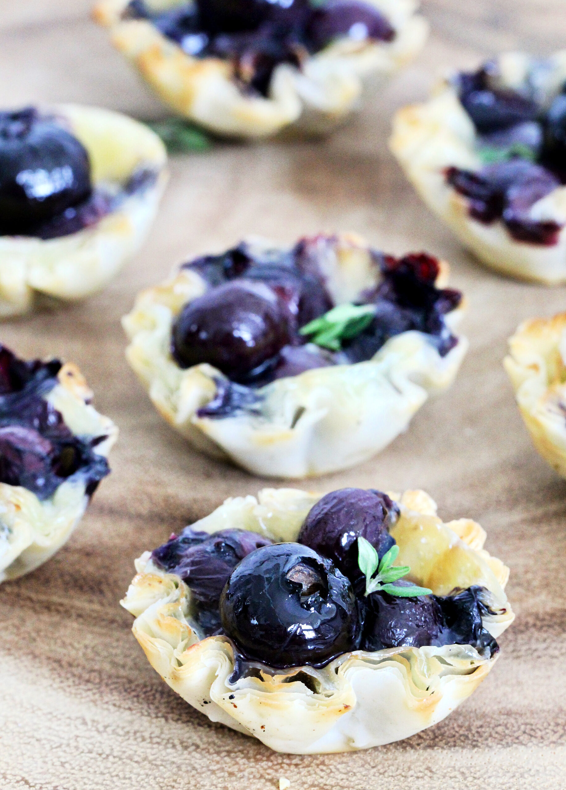 Blueberry Baked Brie Cups - Blueberry.org